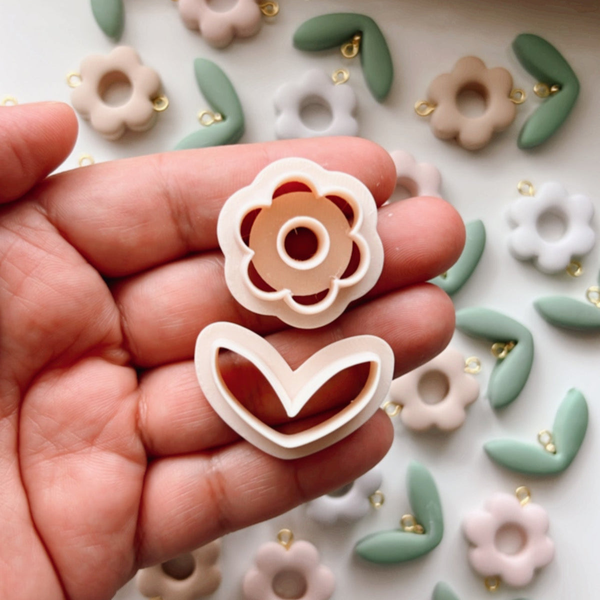 Hug Flower Cutter Set – Made Cutters