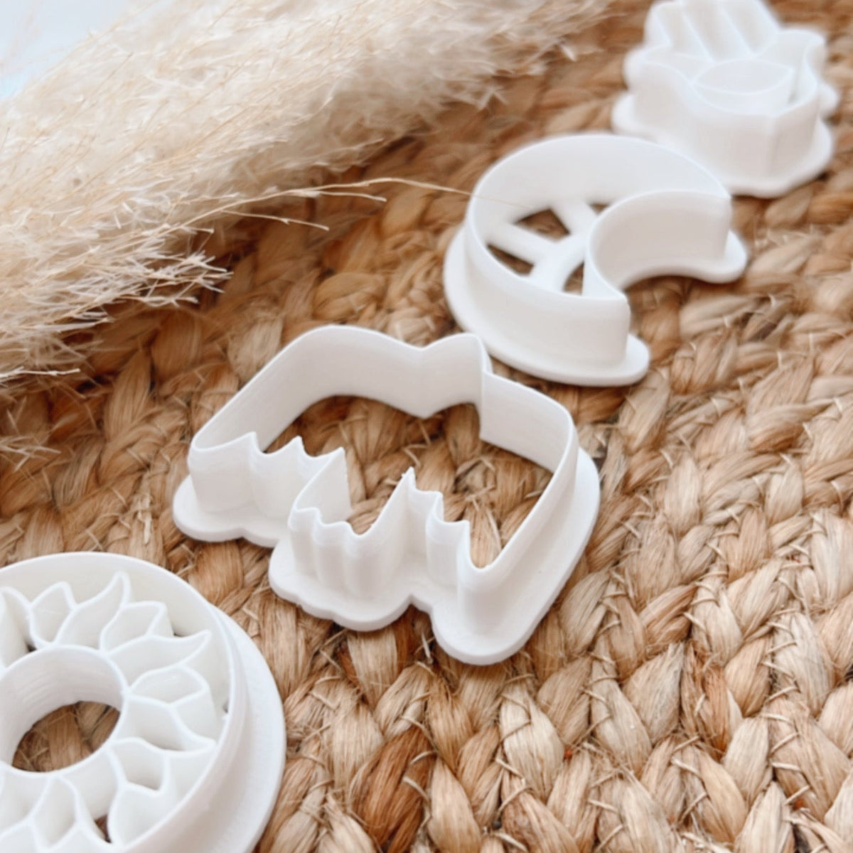 Moon Cutter – Made Cutters